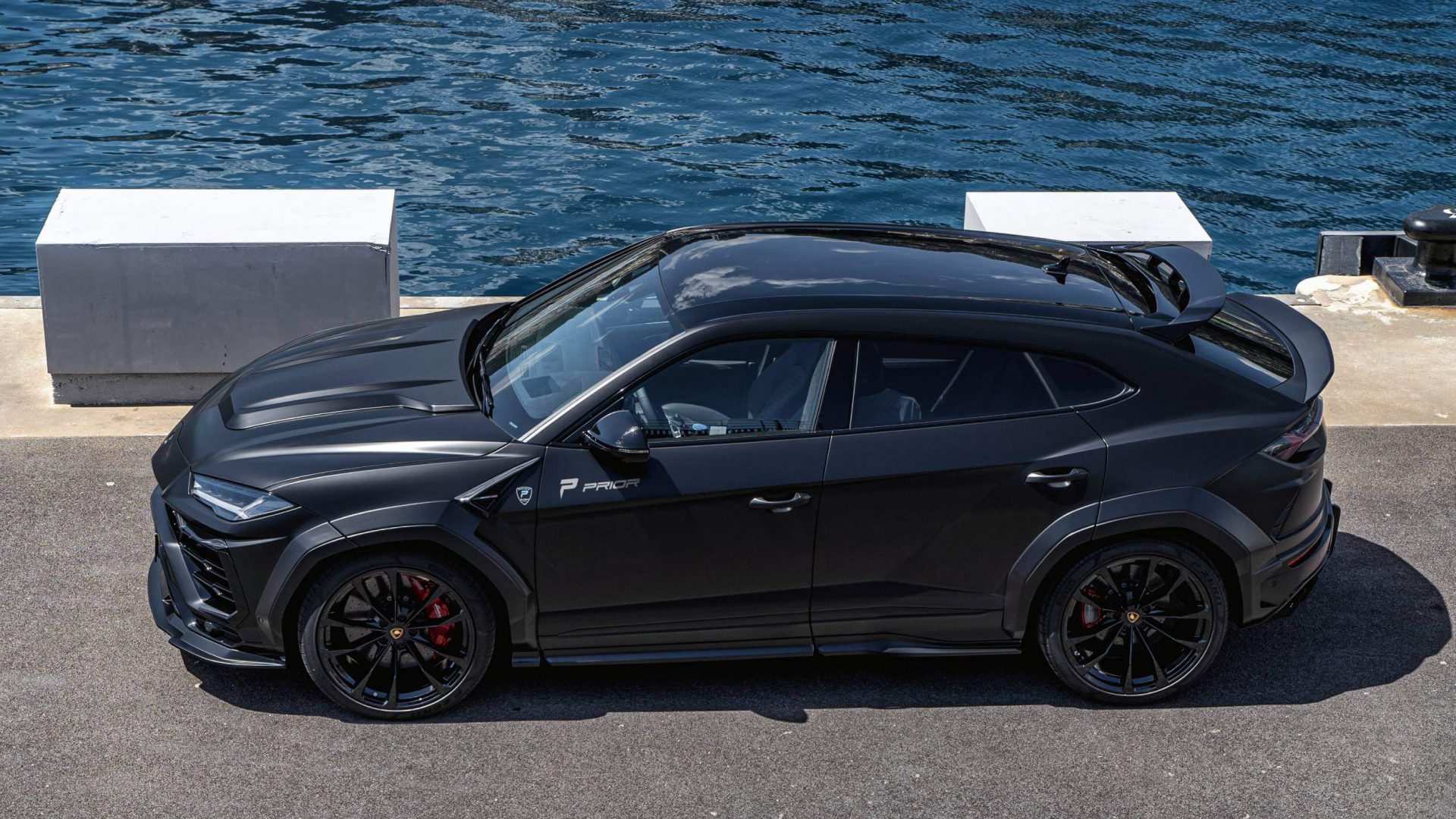 PD700 Roof Spoiler for Lamborghini Urus - Prior Design