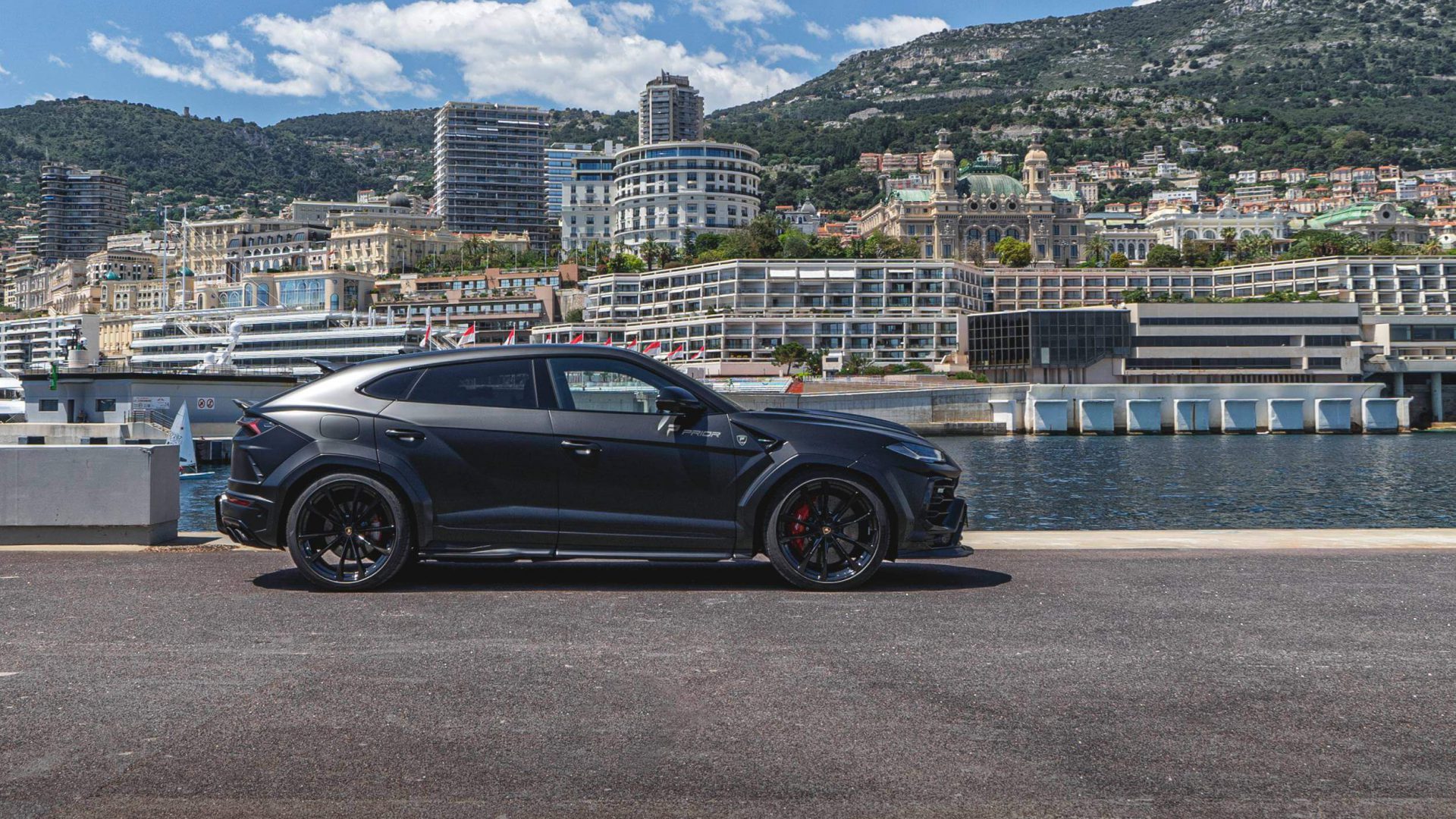 Lamborghini Urus Tuning - Prior Design PD700 Widebody Kit